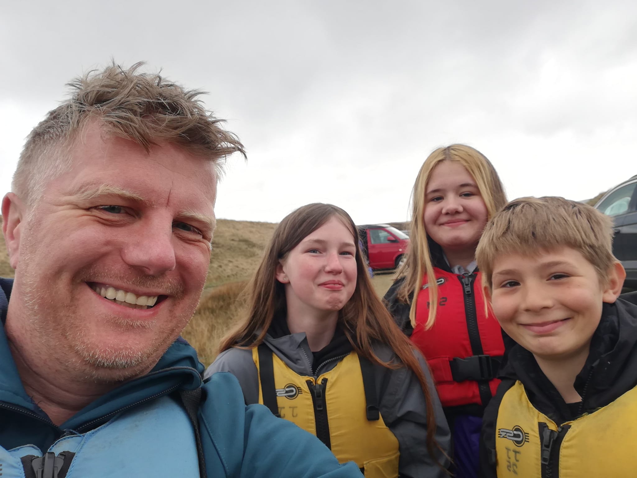 Scouts go Dragon Boating!! | 69th Bradford South